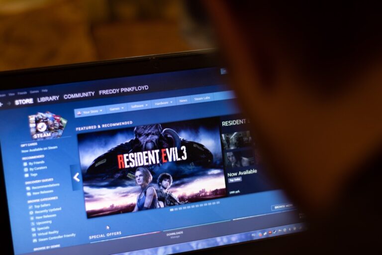 GOG vs Steam: What Are the Differences?