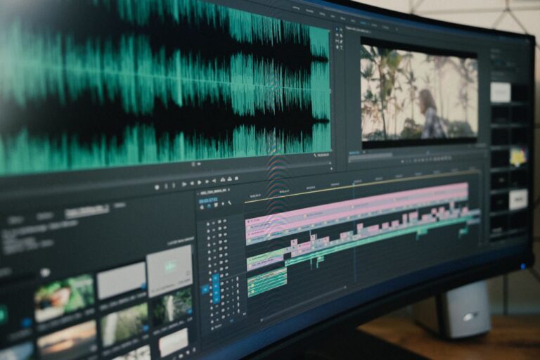 how-to-make-a-fade-in-or-out-animation-in-adobe-premiere-pro