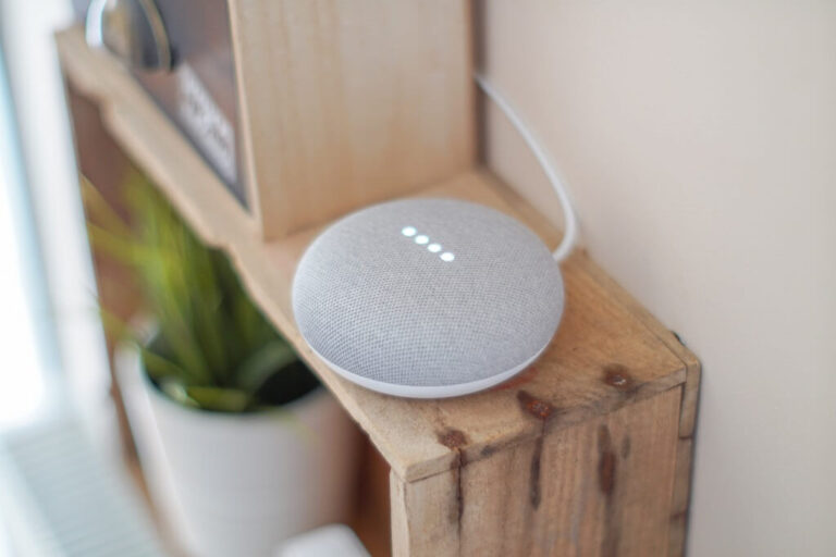 Bixby vs. Google Assistant: What’s the Difference?