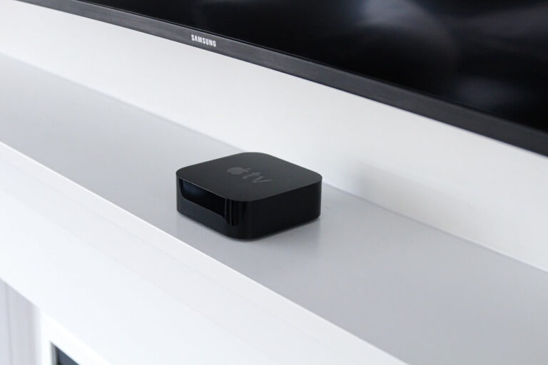 Chromecast vs. AirPlay: What’s Different and Which Is Better?