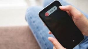 Netflix Stuck on Black Screen? 17 Ways to Fix