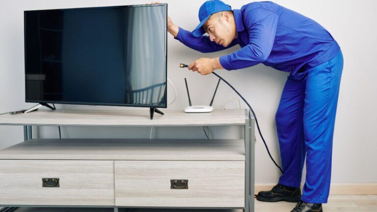 Netflix Stuck on Black Screen? 17 Ways to Fix